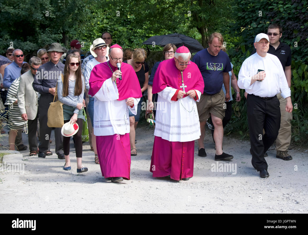 Bishop patrick mckinney hi-res stock photography and images - Alamy