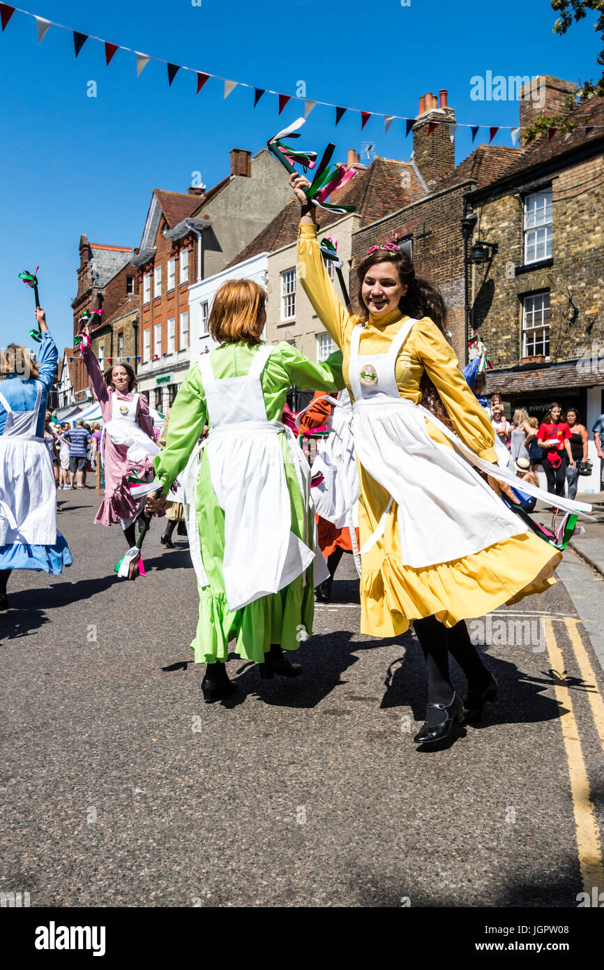 Traditional English folk dancing, women Knots of May morris side dances ...