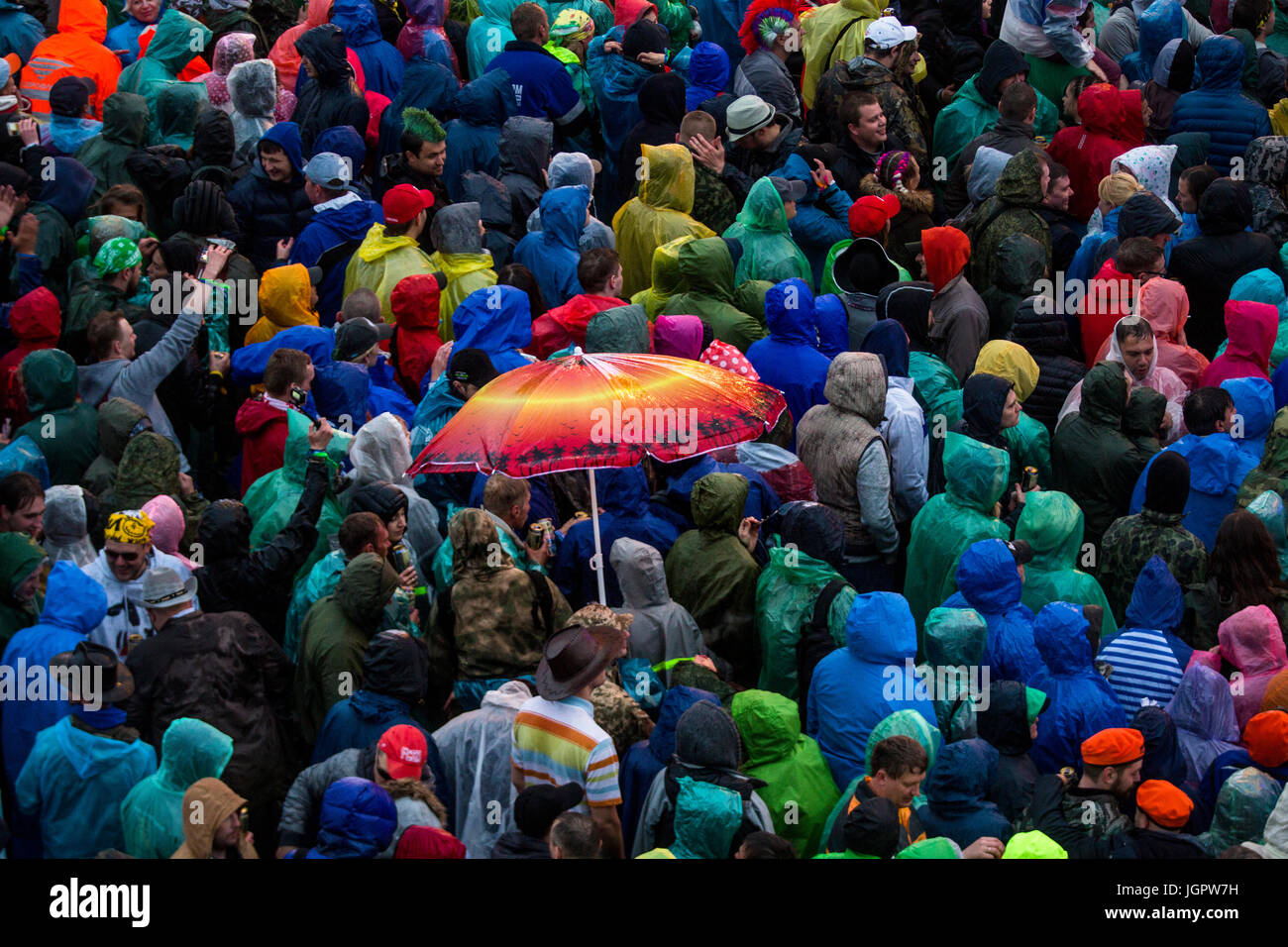 Bolshoye Zavidovo, Russia. 8th Jul, 2017. Aerial view of open air fans ...
