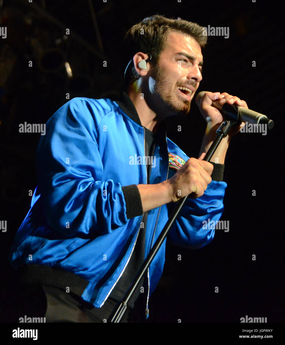 Dnce hi-res stock photography and images - Alamy