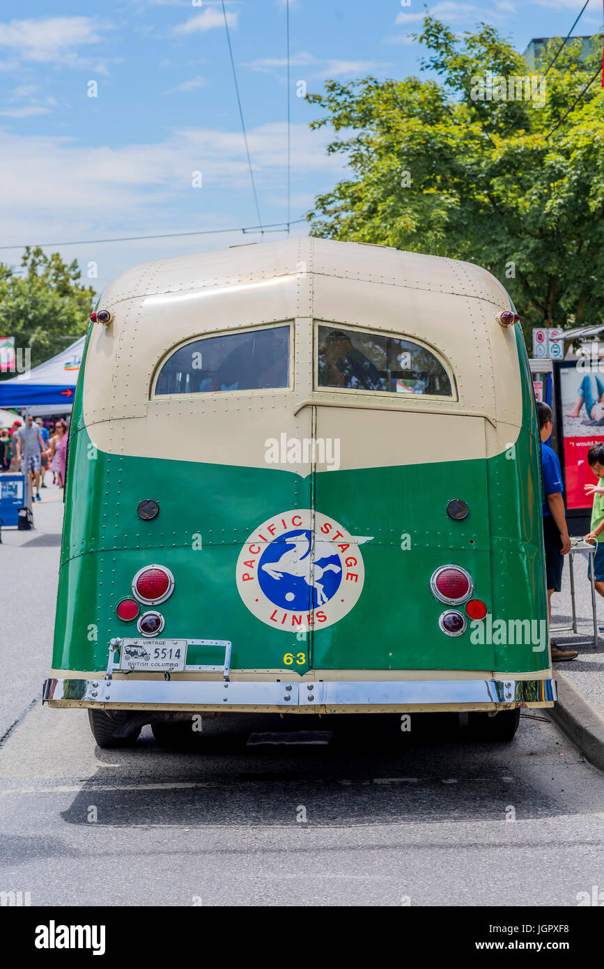 Bus lines hi-res stock photography and images - Alamy