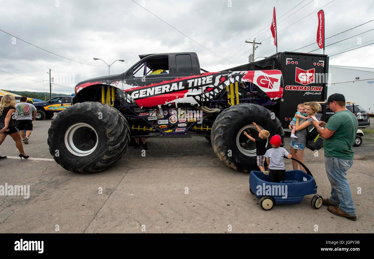 Bloomsburg, Pennsylvania USA. 08th July, 2017. A monster truck attracts ...