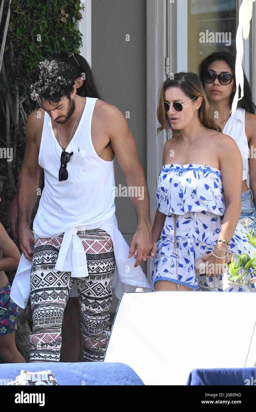 Lacco Ameno (Ischia): Hotel Regina Isabella. Lola Ponce with her ...