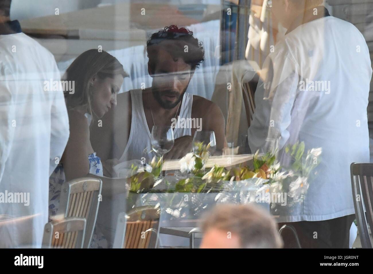 Lacco Ameno (Ischia): Hotel Regina Isabella. Lola Ponce with her ...