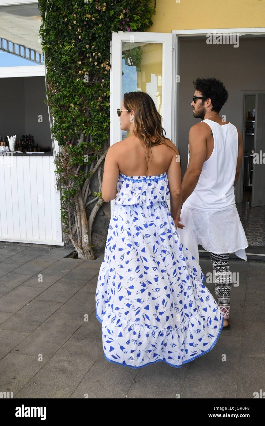 Lacco Ameno (Ischia): Hotel Regina Isabella. Lola Ponce with her ...