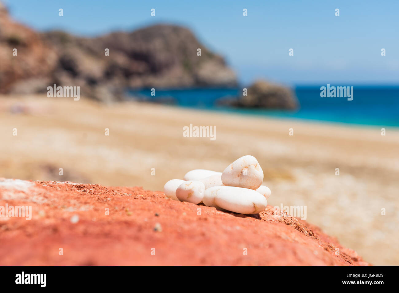 White colored rocks hi-res stock photography and images - Alamy