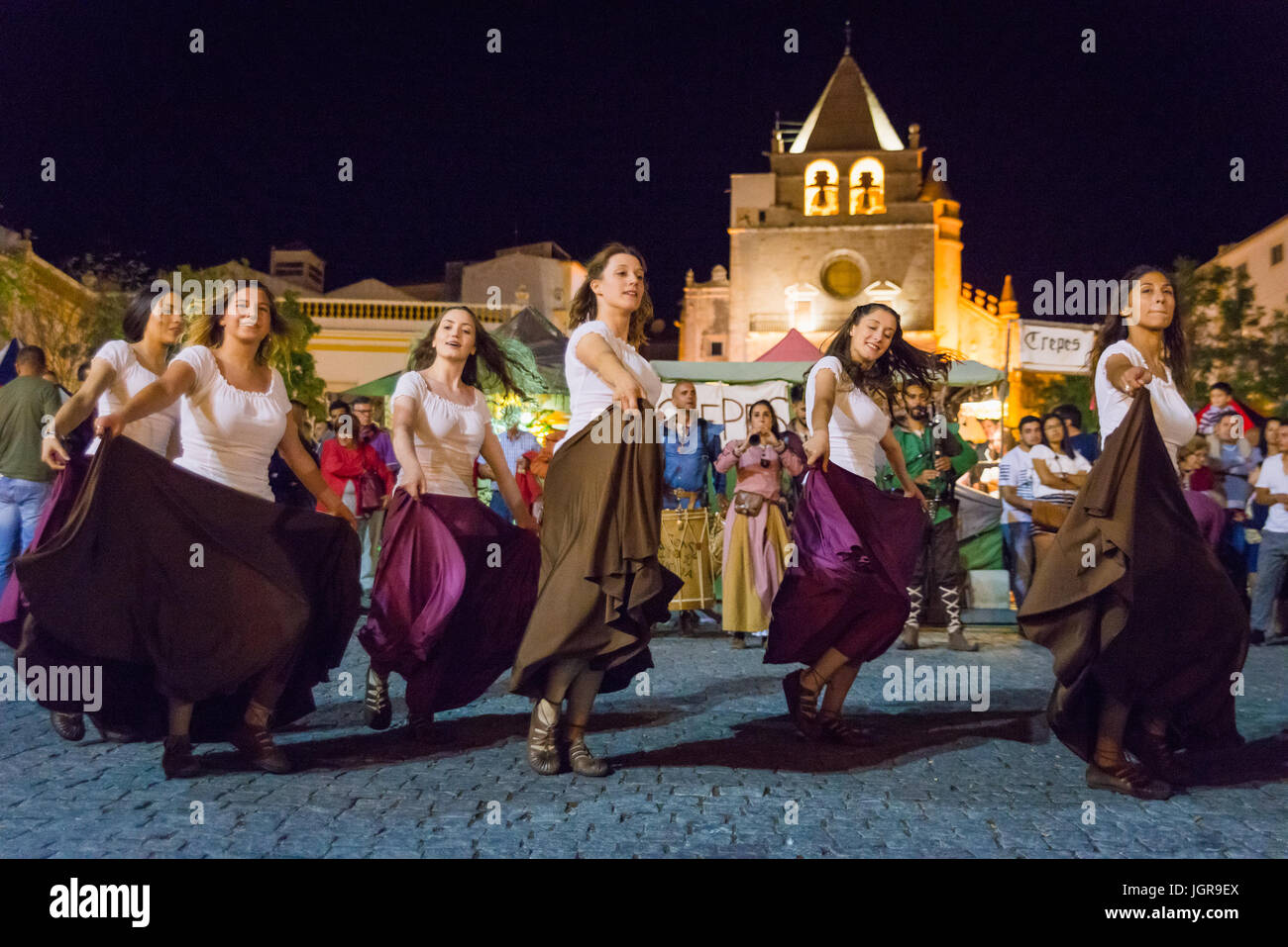 Female medieval hi-res stock photography and images - Alamy