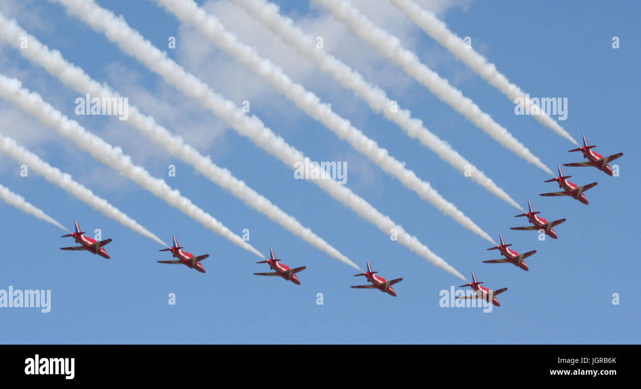 Flying trailing white smoke formation hi-res stock photography and ...