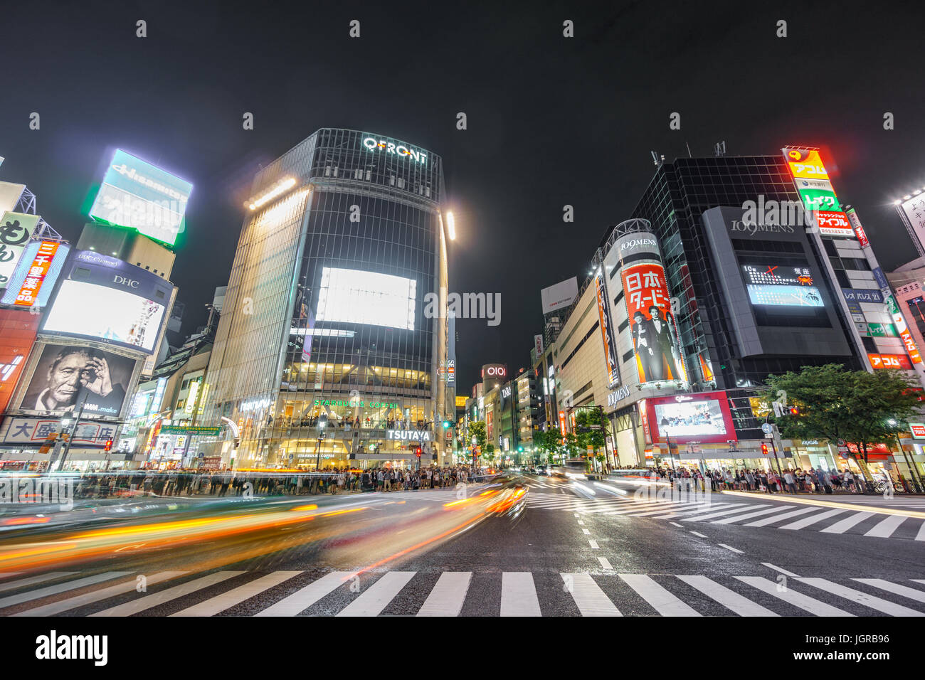 Long exposure shibuya crossing hi-res stock photography and images - Alamy