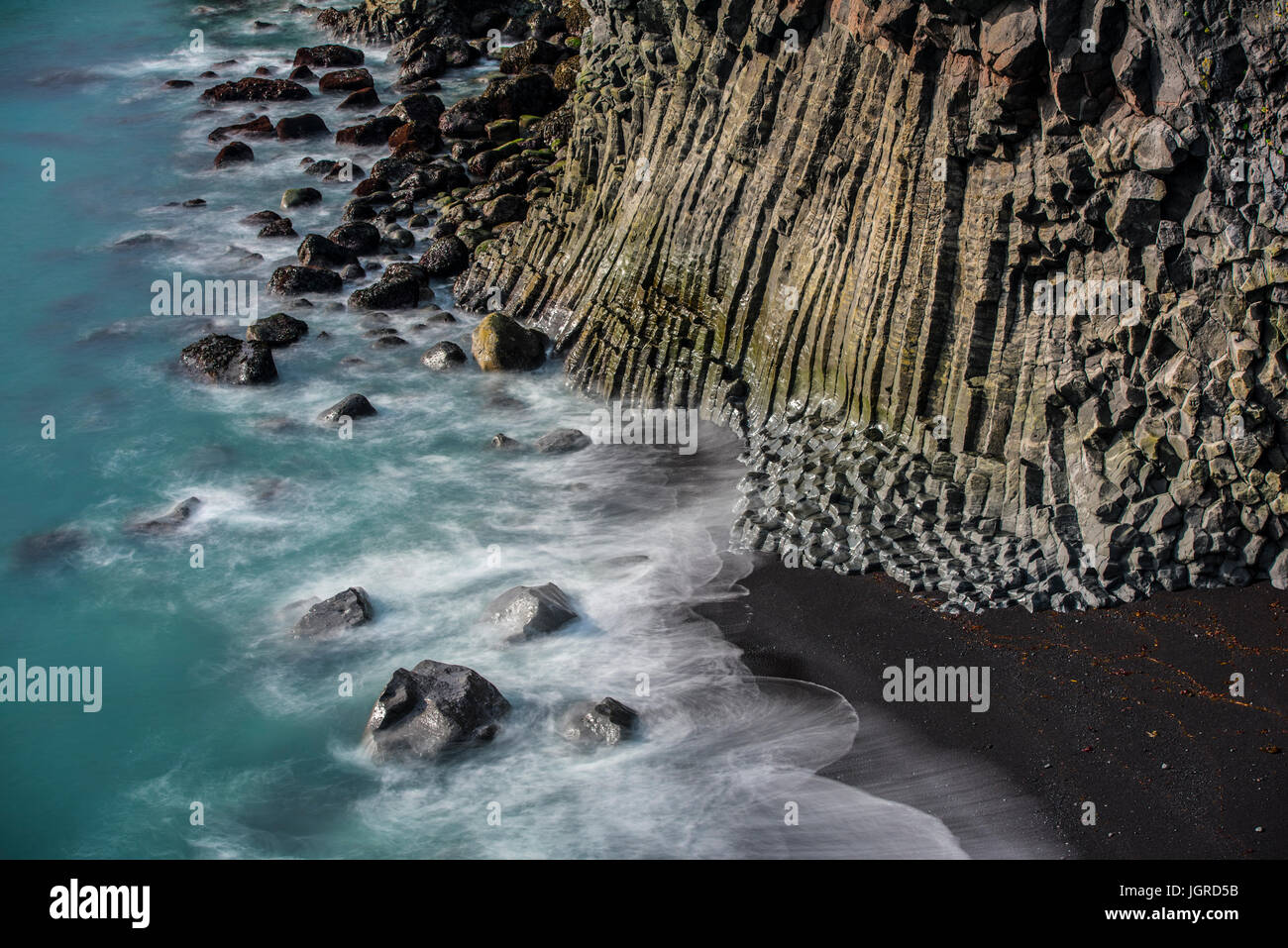Basalt beach hi-res stock photography and images - Alamy