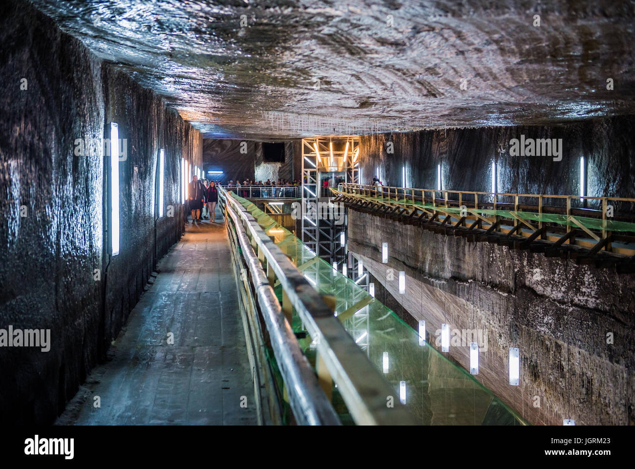 Elevated walkways hi-res stock photography and images - Alamy