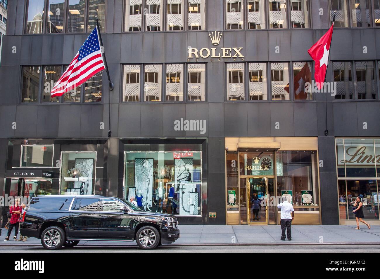 Rolex store new york city hi-res stock photography and images - Alamy