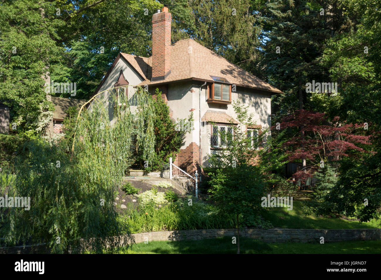Beautiful neighbourhood hi-res stock photography and images - Alamy