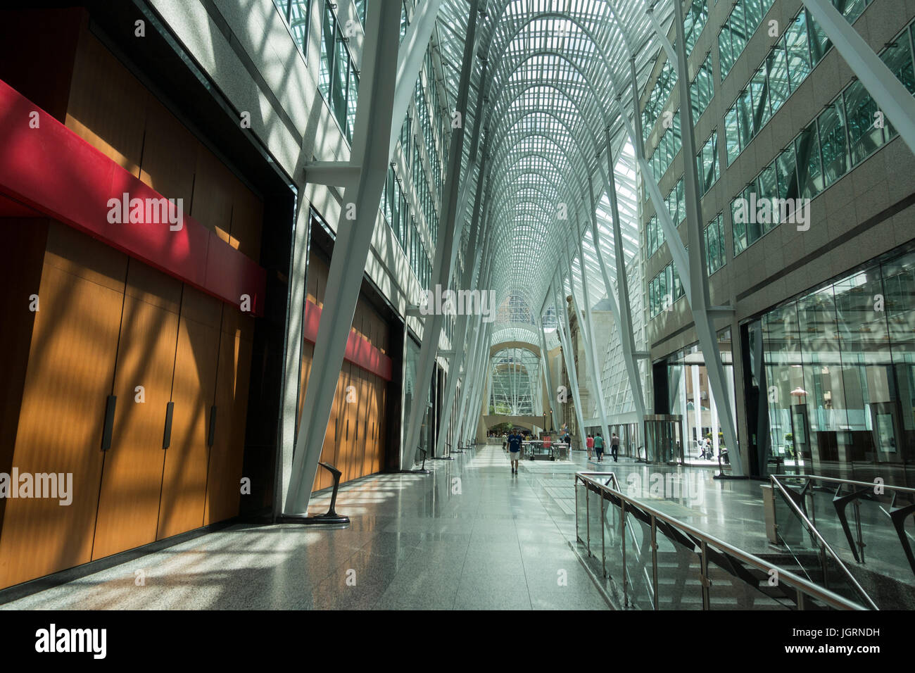 The dramatic light filled interior of Brookfield Place an office and ...