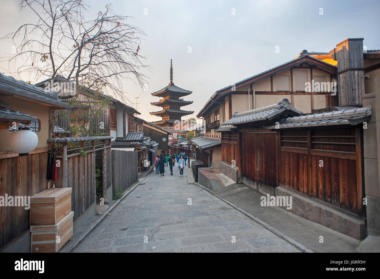 Gion district alley hi-res stock photography and images - Alamy