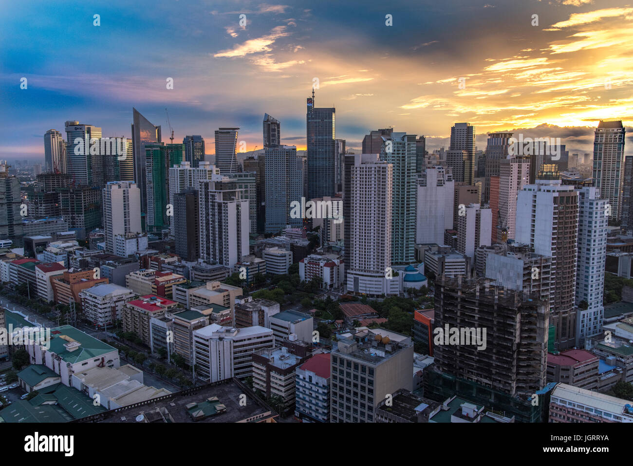 Skyline makati city manila sunrise hi-res stock photography and images ...
