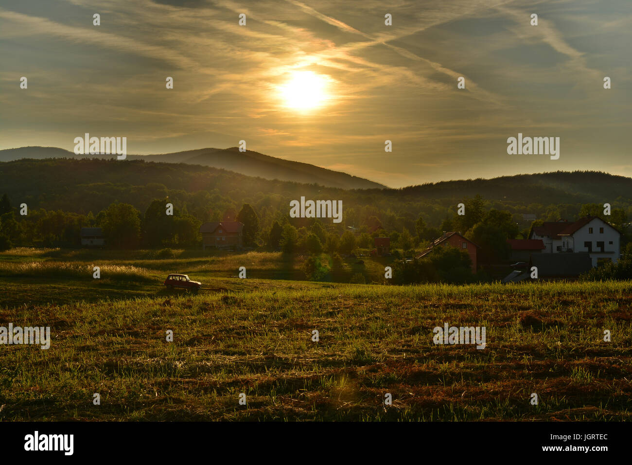 Small mountains and countryside hi-res stock photography and images - Alamy