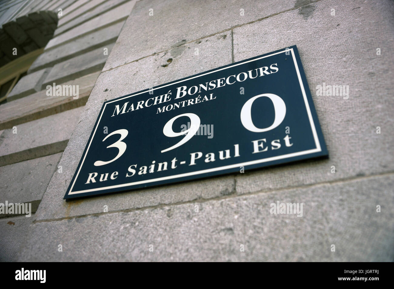 Montreal sign hi-res stock photography and images - Alamy