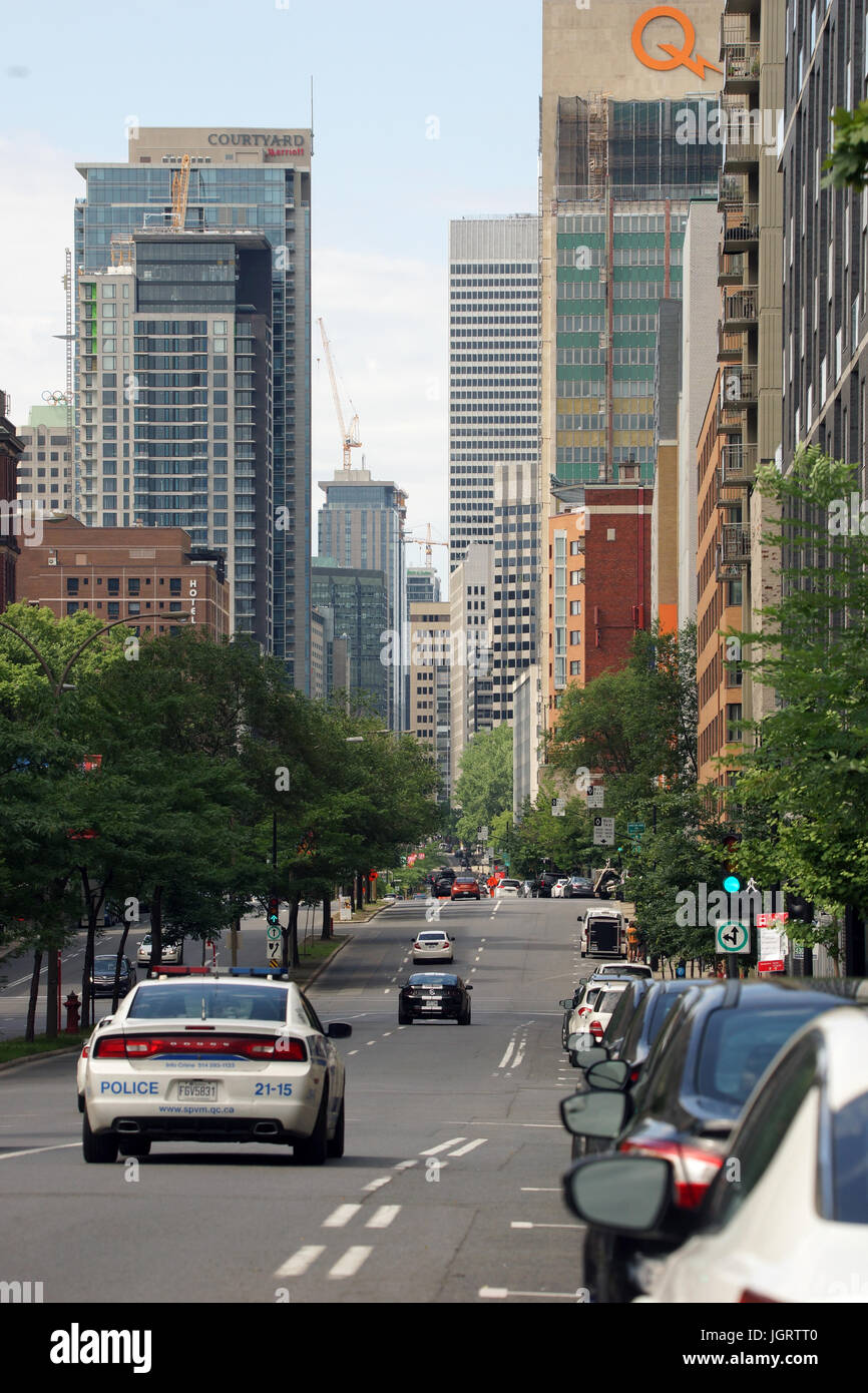 Sherbrooke street hi-res stock photography and images - Alamy