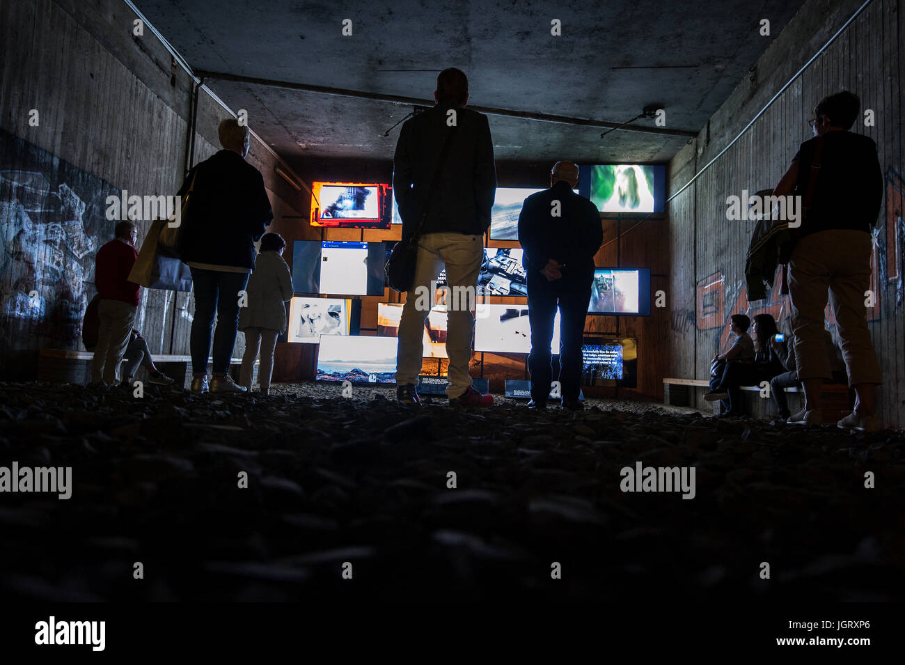 Progess work hi-res stock photography and images - Alamy