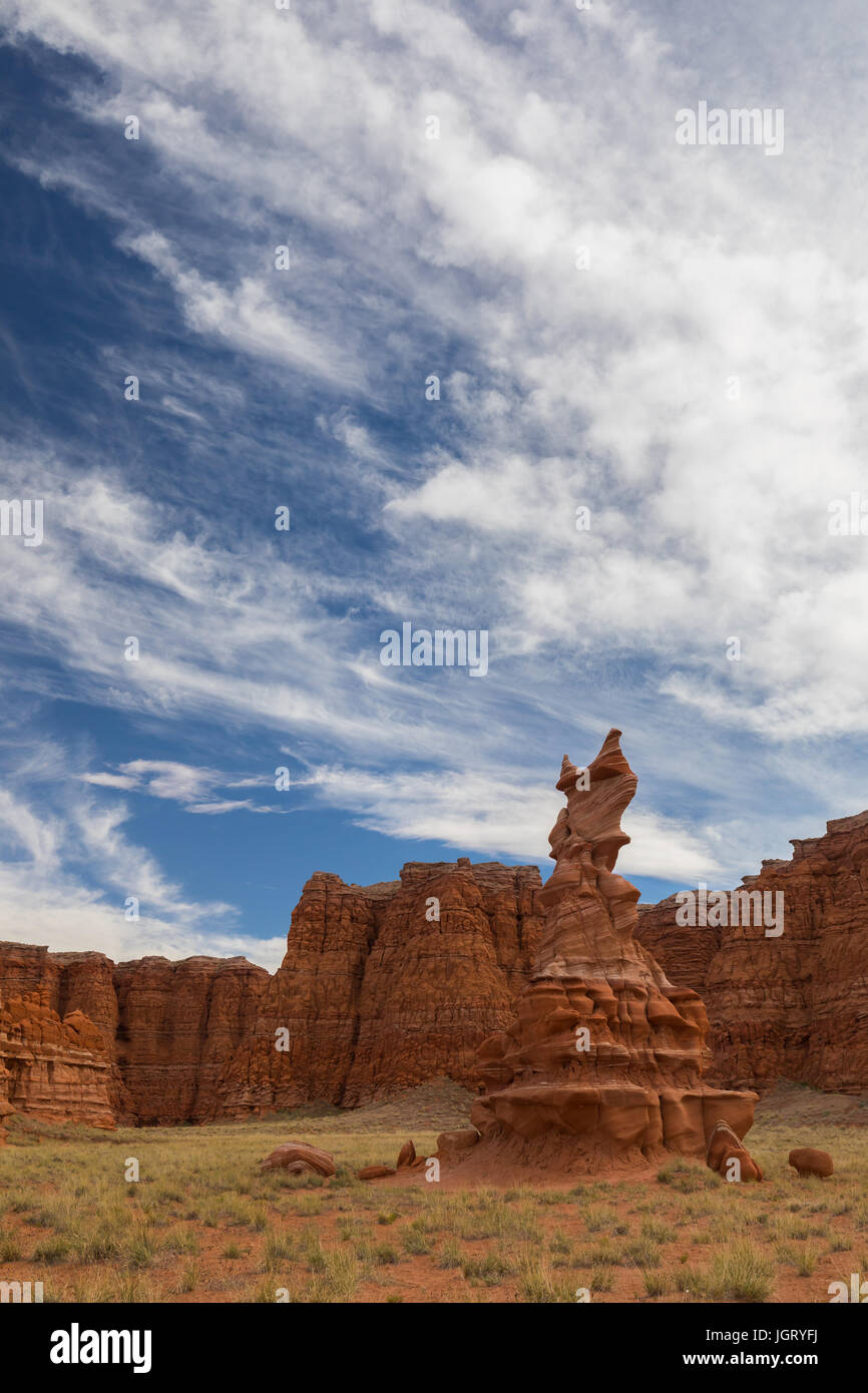 The Hopi Clown. Moenave sandstone, a relatively soft sandstone layer ...