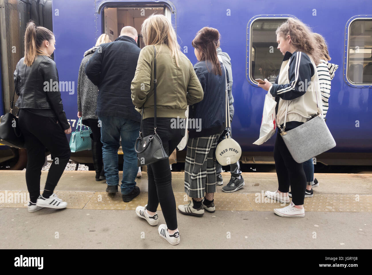 Crowded train hi-res stock photography and images - Alamy