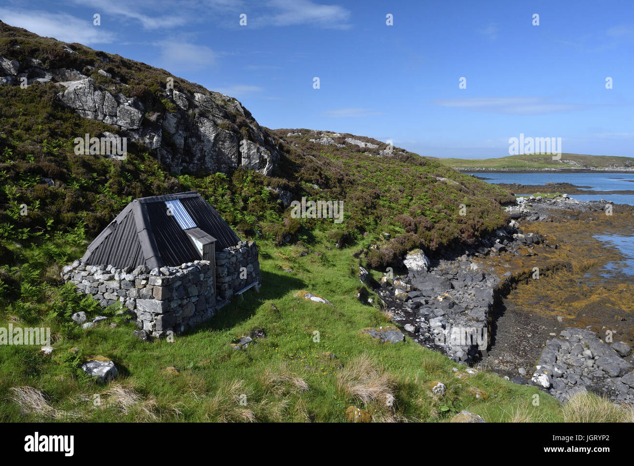 cheese bay;bagh a chaise;old fisherman's hut;north uist;scotland Stock ...