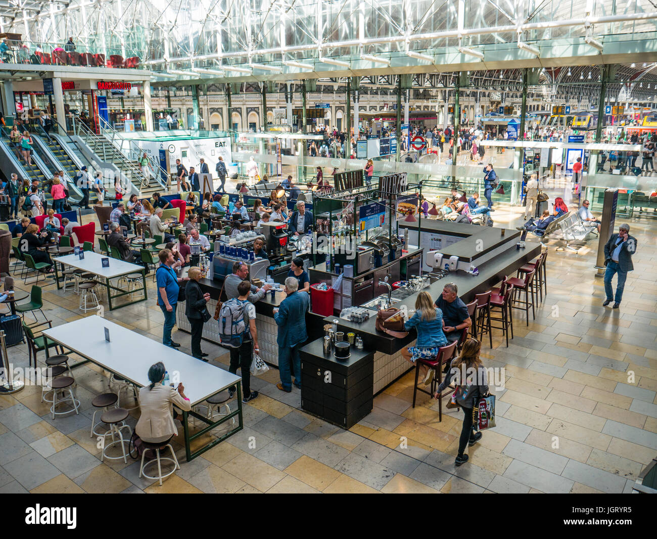 Cafe Ritazza, Paddington Railway Station, Bayswater, London, England ...