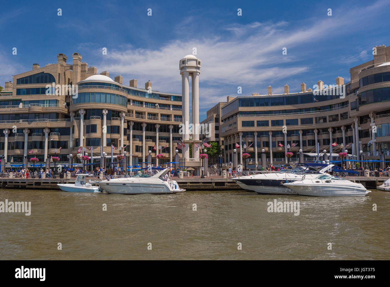 WASHINGTON, DC, USA - The Washington Harbour, a development on the ...