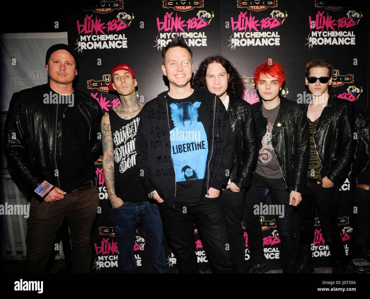(L-R) Musicians Tom DeLonge,Travis Barker,Mark Hoppus blink-182,Ray ...