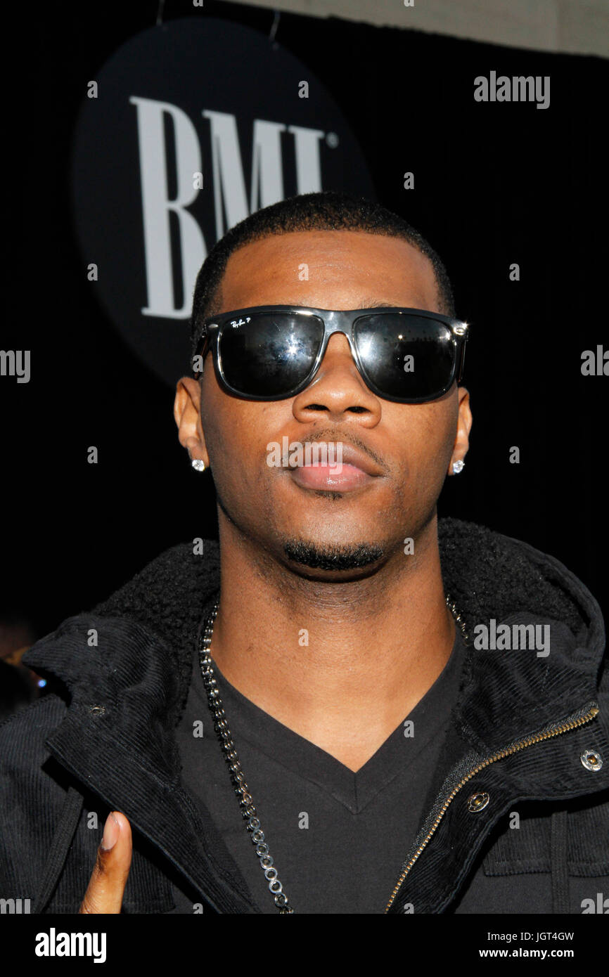 Kevin Cossom aka Knotch arrives 2010 BMI Urban Music Awards Pantages ...