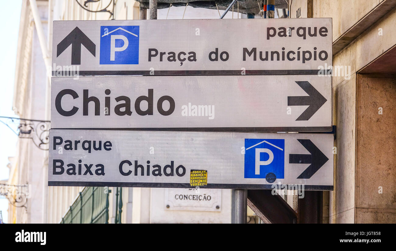 Lisbon street signs hi-res stock photography and images - Alamy