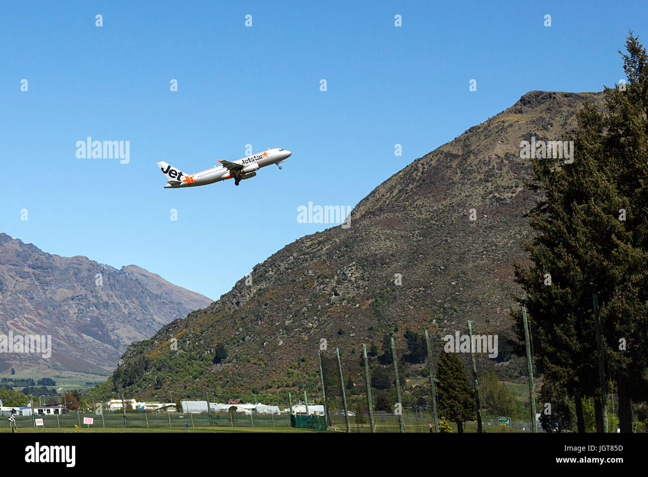 Queenstown airport hi-res stock photography and images - Alamy