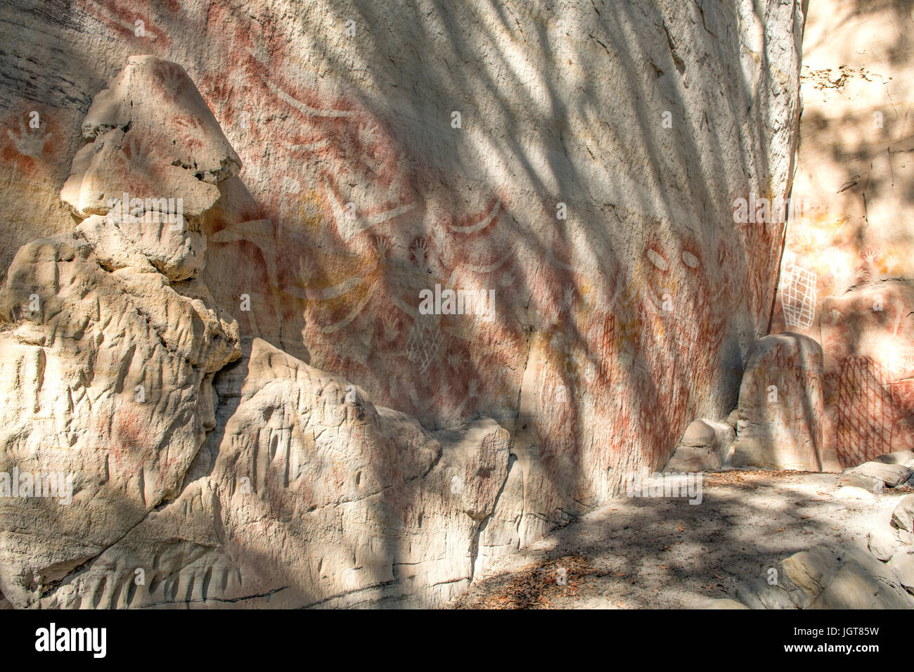 Bidjara and Karingbal Art, Carnarvon Gorge, Queensland, Australia Stock ...
