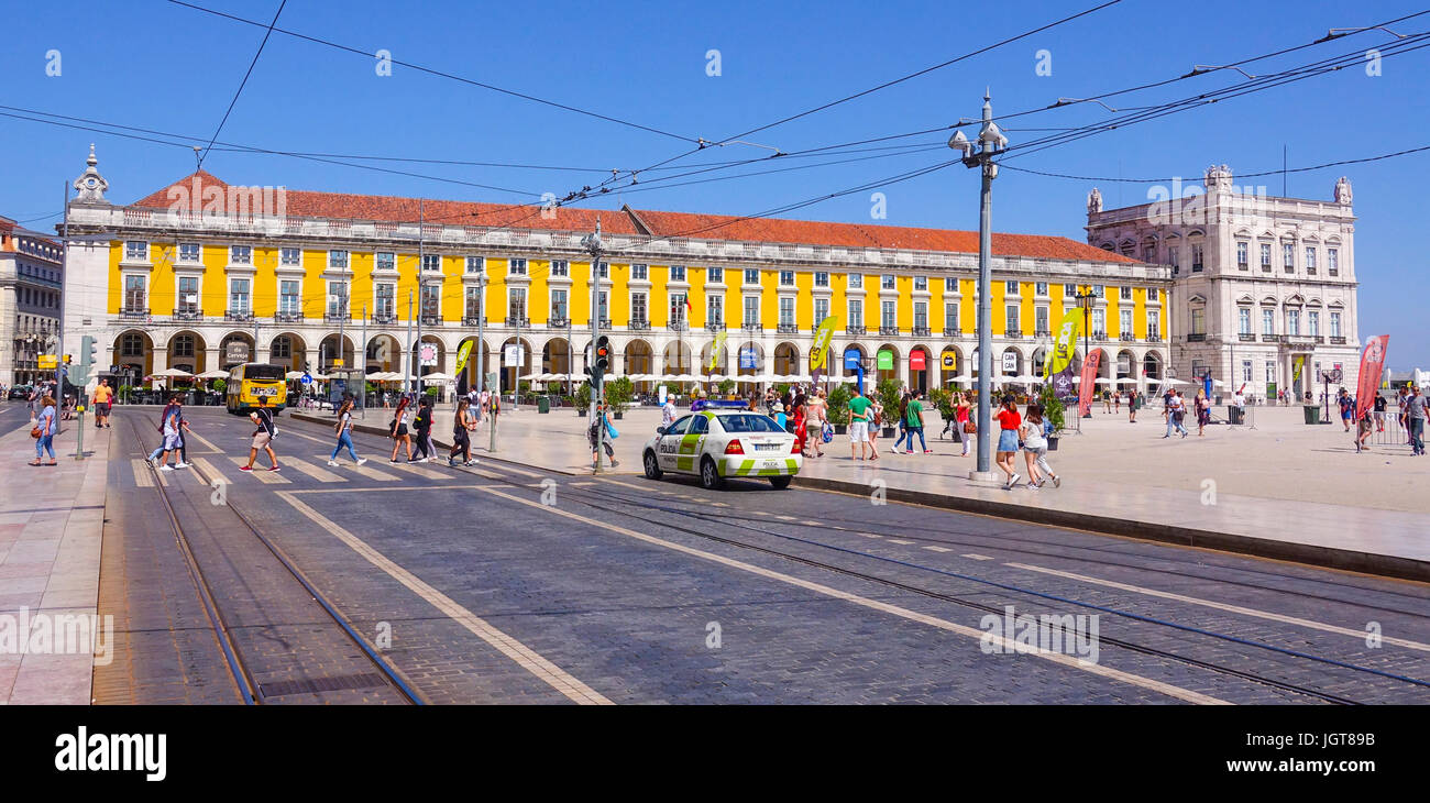 Finance ministry lisbon hi-res stock photography and images - Alamy