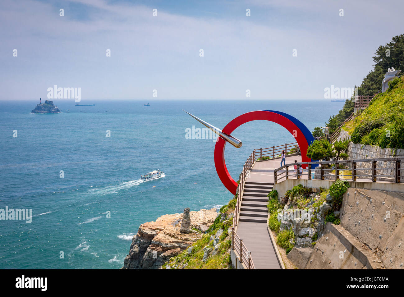 Jun 21, 2017 Yeongdo Lighthouse at Taejongdae park, Busan, South Korea ...