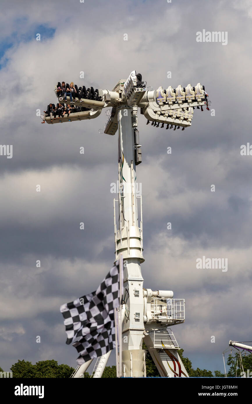 Fair time activities hi-res stock photography and images - Alamy