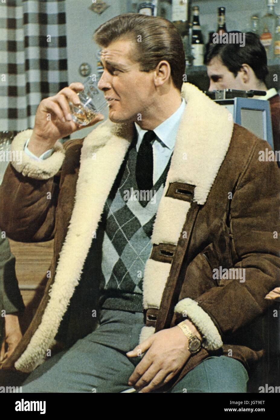 The saint roger moore hi-res stock photography and images - Alamy
