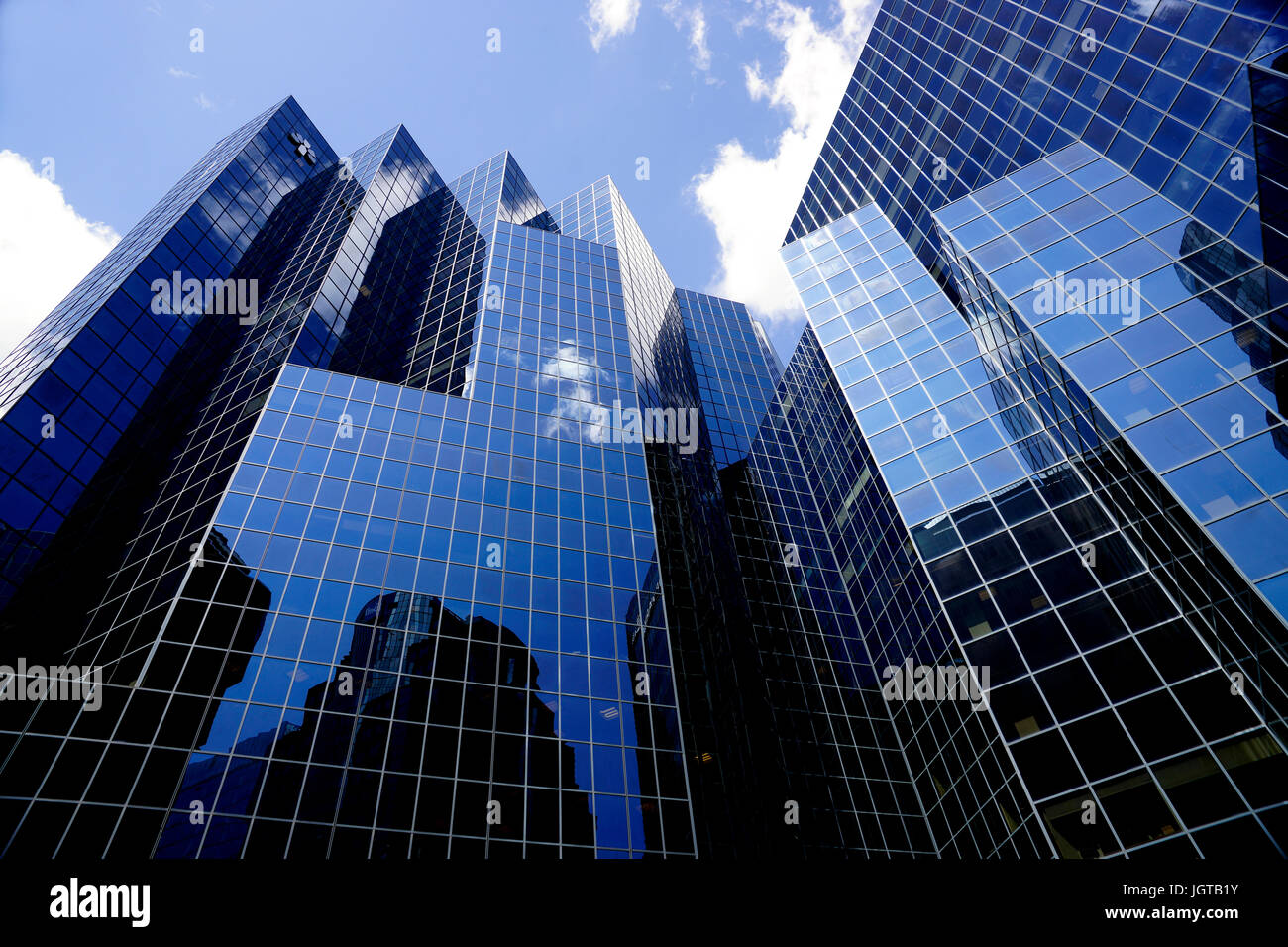 Bnp paribas building hi-res stock photography and images - Alamy