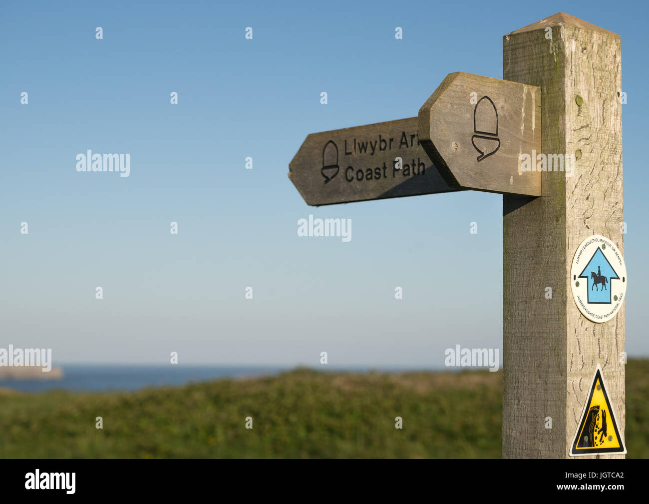 Pembrokeshire coast path sign Stock Photo - Alamy