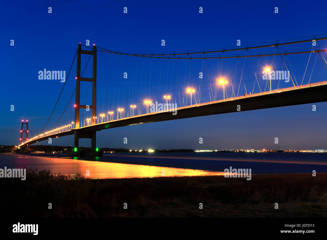 Humber bridge hi-res stock photography and images - Alamy