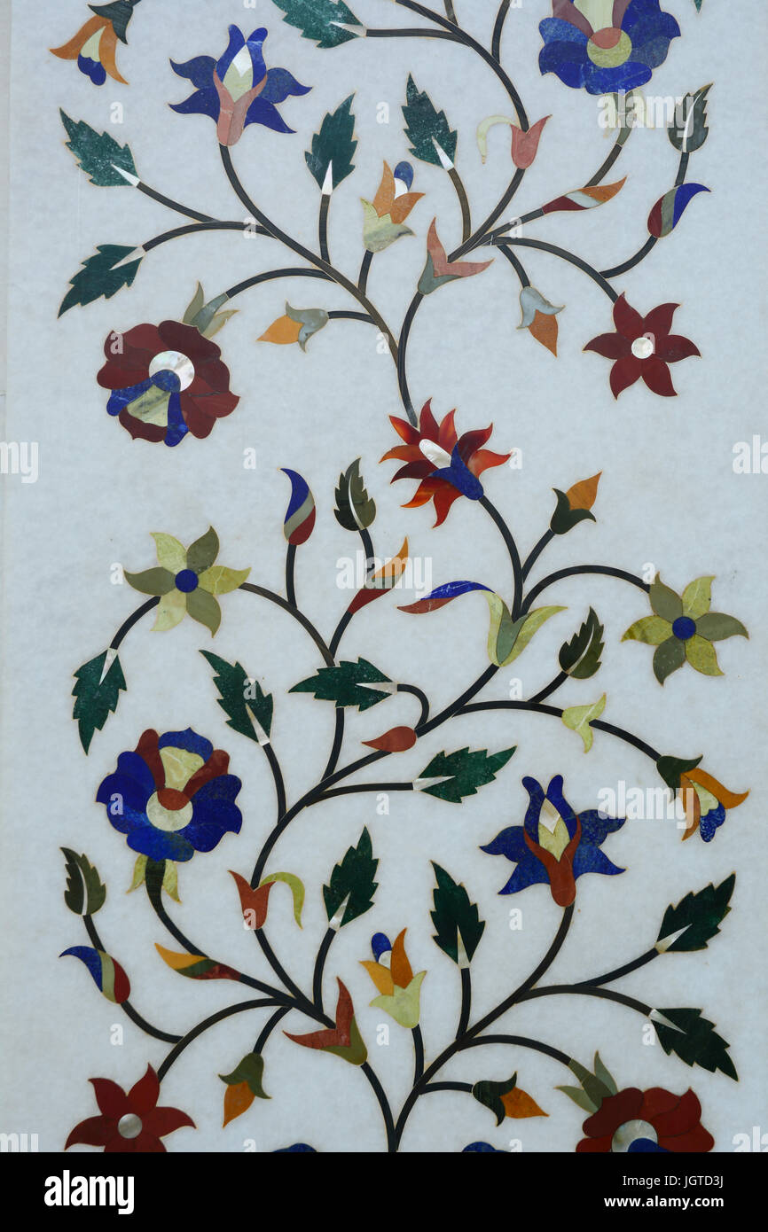 Floral design of precious stones on marble on the walls of Taj Mahal ...