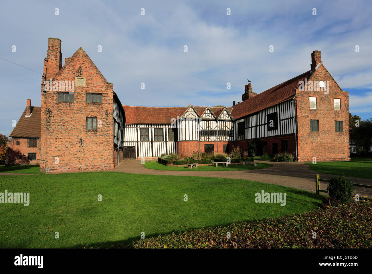 Gainsborough Old Hall, a medieval manor house in Gainsborough town ... Gainsborough Old Hall, a medieval manor house in Gainsborough town ...