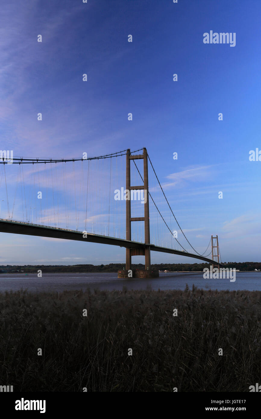 Rive humber bridge hi-res stock photography and images - Alamy
