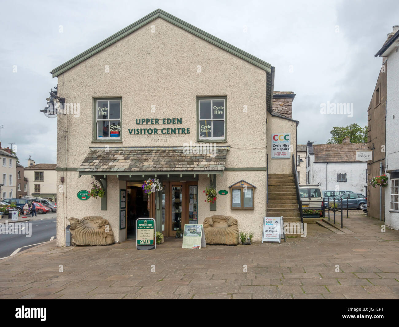 Kirkby town centre hi-res stock photography and images - Alamy