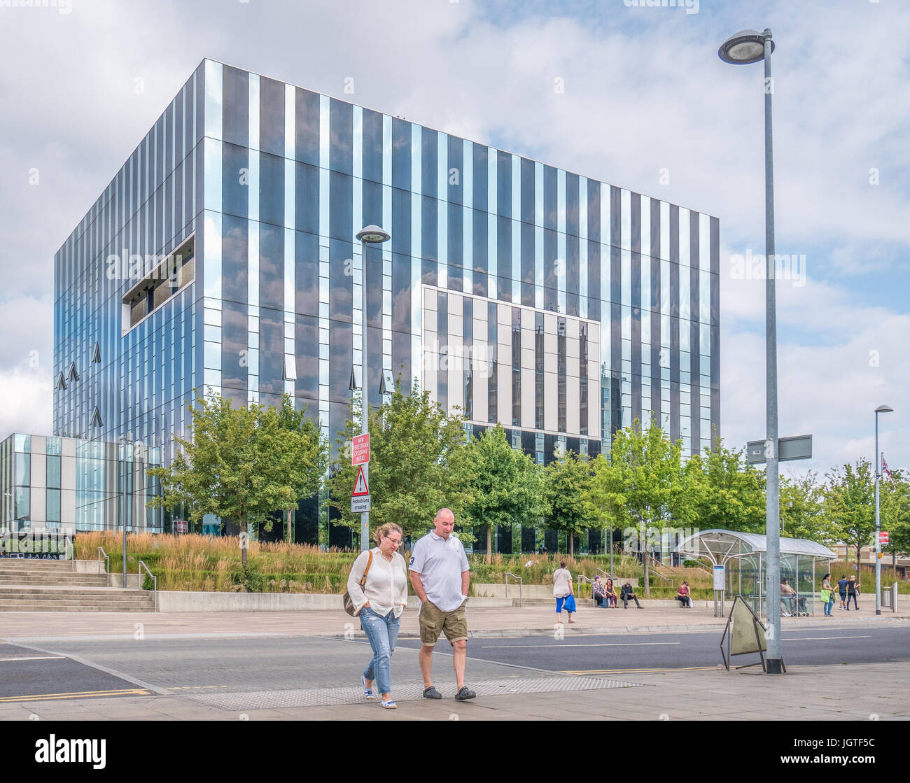 Modern cuboid building hi-res stock photography and images - Alamy