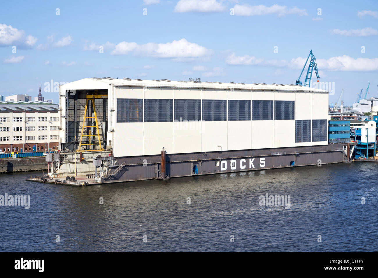Blohm and voss dockyard hi-res stock photography and images - Alamy
