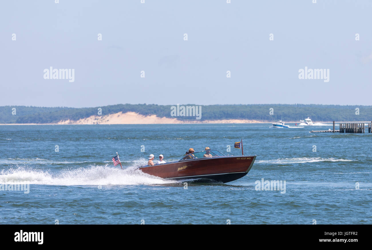Hacker boat co hi-res stock photography and images - Alamy