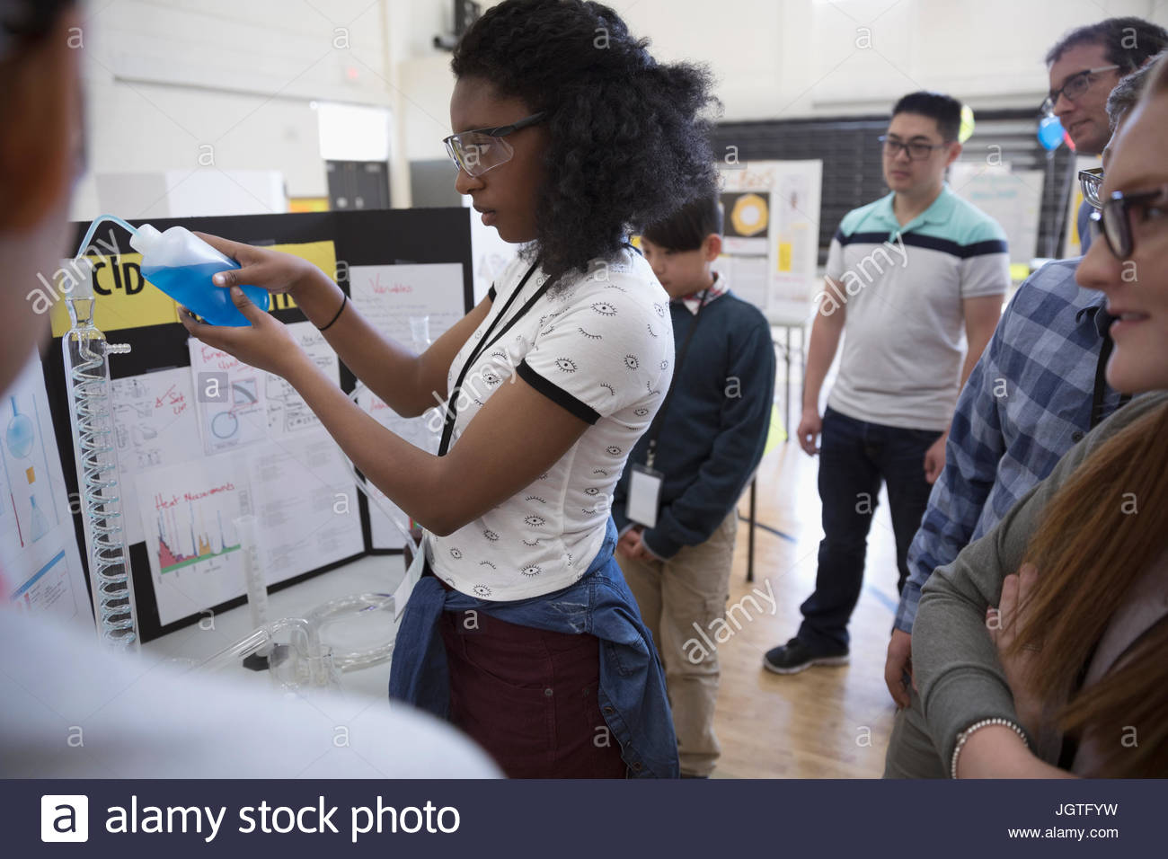 African american science fair hi-res stock photography and images - Alamy