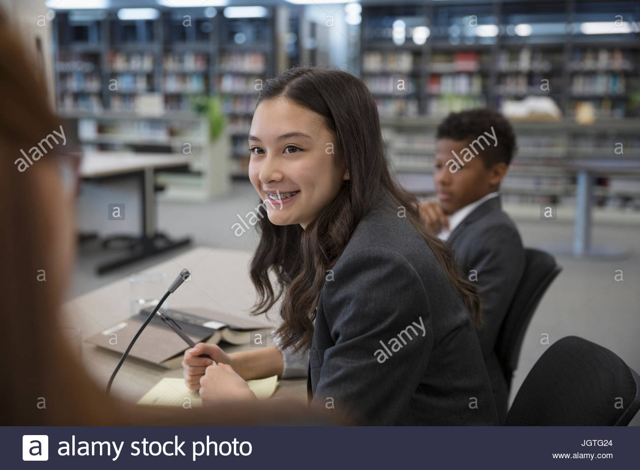 Middle school student group hi-res stock photography and images - Alamy